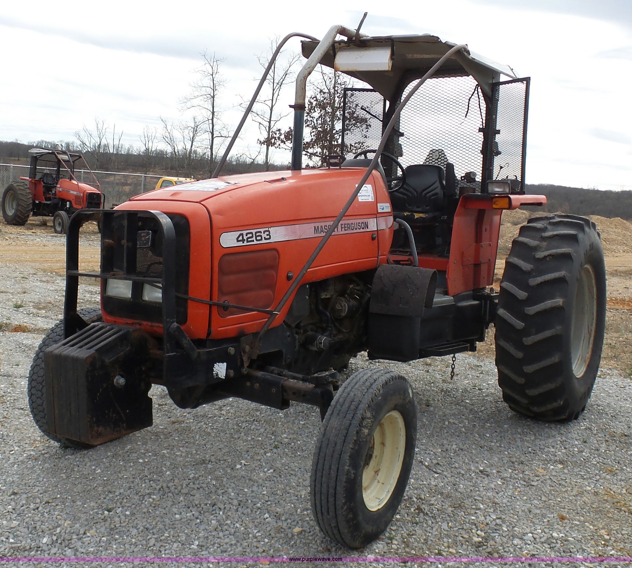 2000 Massey-Ferguson 4263 tractor in Willow Springs, MO | Item G3712 ...