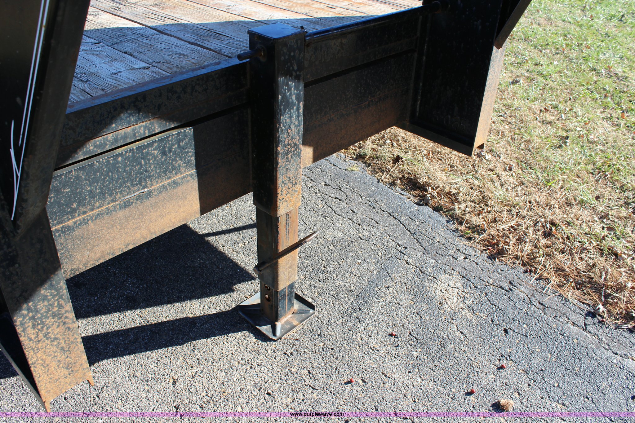 2005 Neal equipment trailer in Topeka, KS | Item J4589 sold | Purple Wave