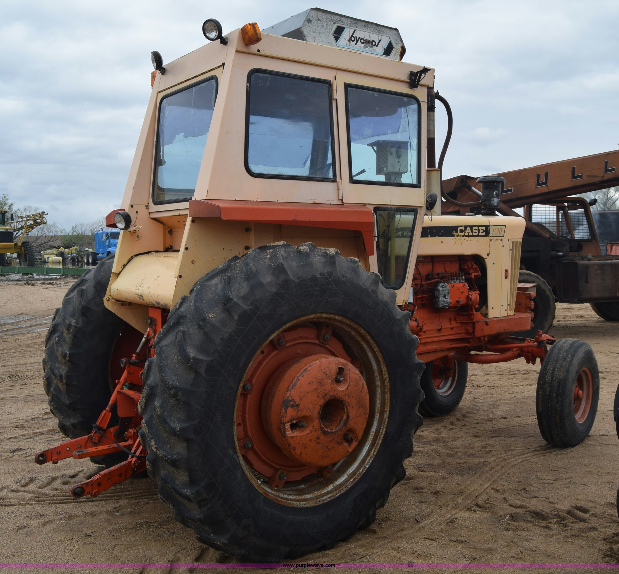 Case 930 Comfort King tractor in Kinsley, KS | Item AW9892 sold ...