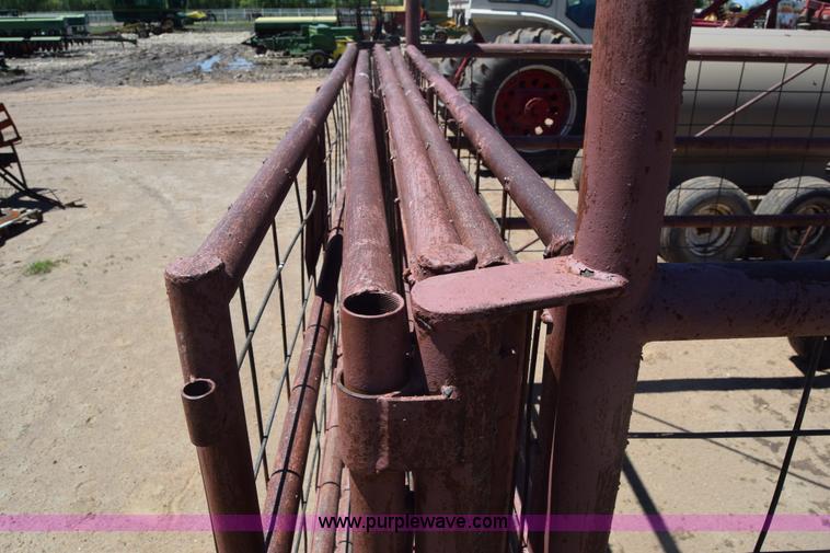 Livestock catch pen in Kinsley, KS | Item AW9820 sold | Purple Wave