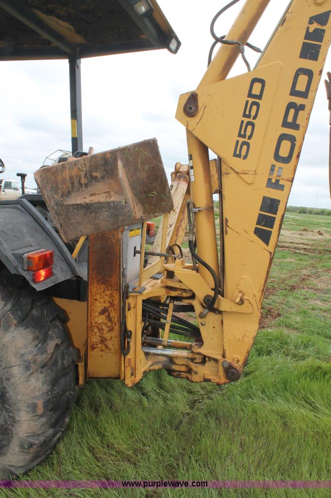 1995 Ford 555D backhoe in Geronimo, OK | Item BZ9087 sold | Purple Wave