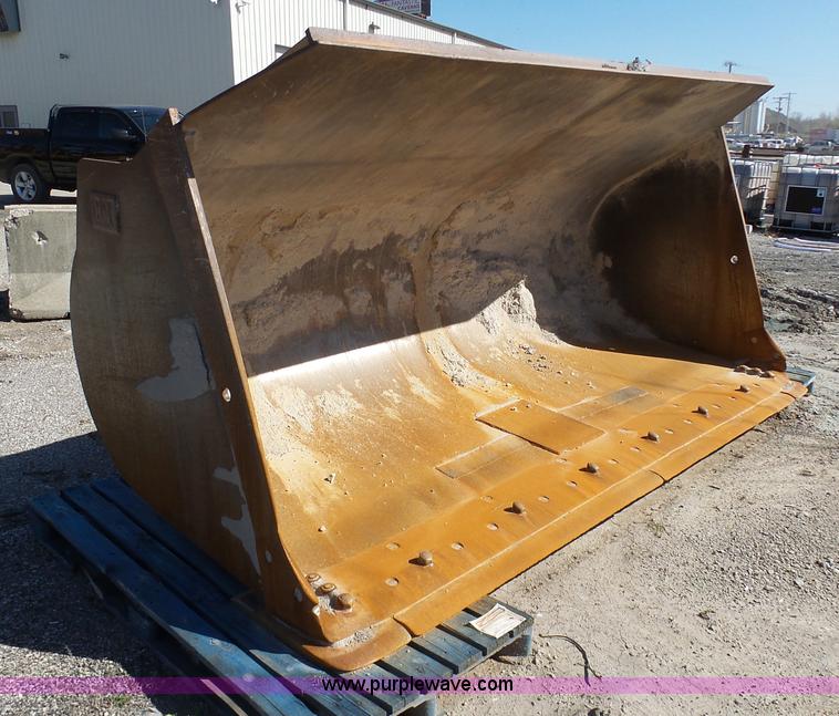 Caterpillar 980 wheel loader bucket in Kansas City, MO | Item G3739 ...