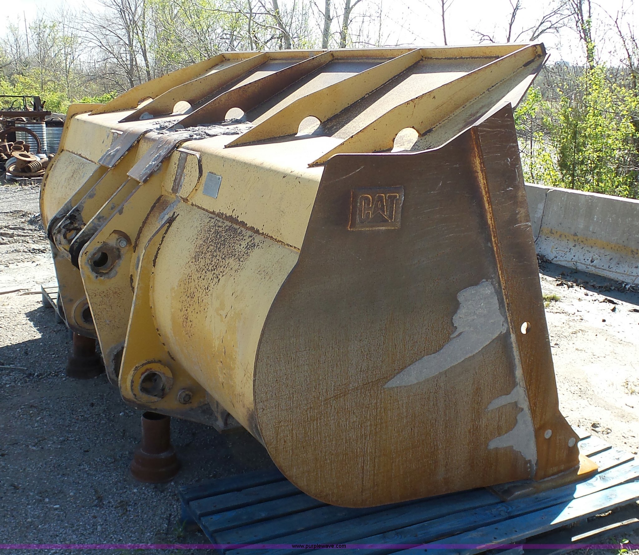 Caterpillar 980 wheel loader bucket in Kansas City, MO | Item G3739 ...