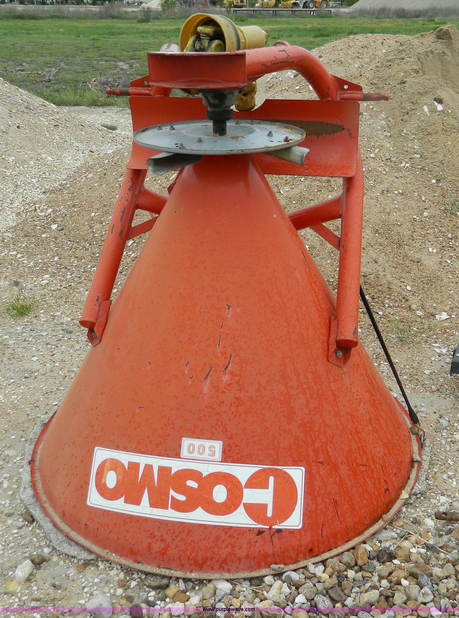 Cosmo cone spreader in Ellis, KS | Item AX9523 sold | Purple Wave