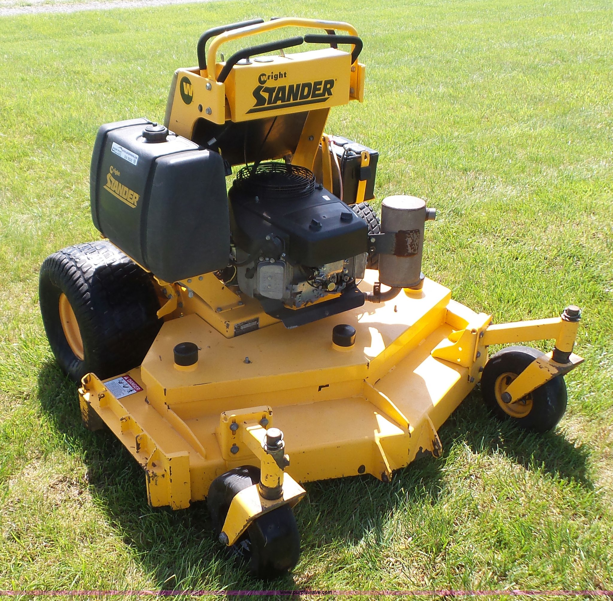 2003 Wright Stander WS5219KAWE lawn mower in Gardner, KS | Item BN9530 ...
