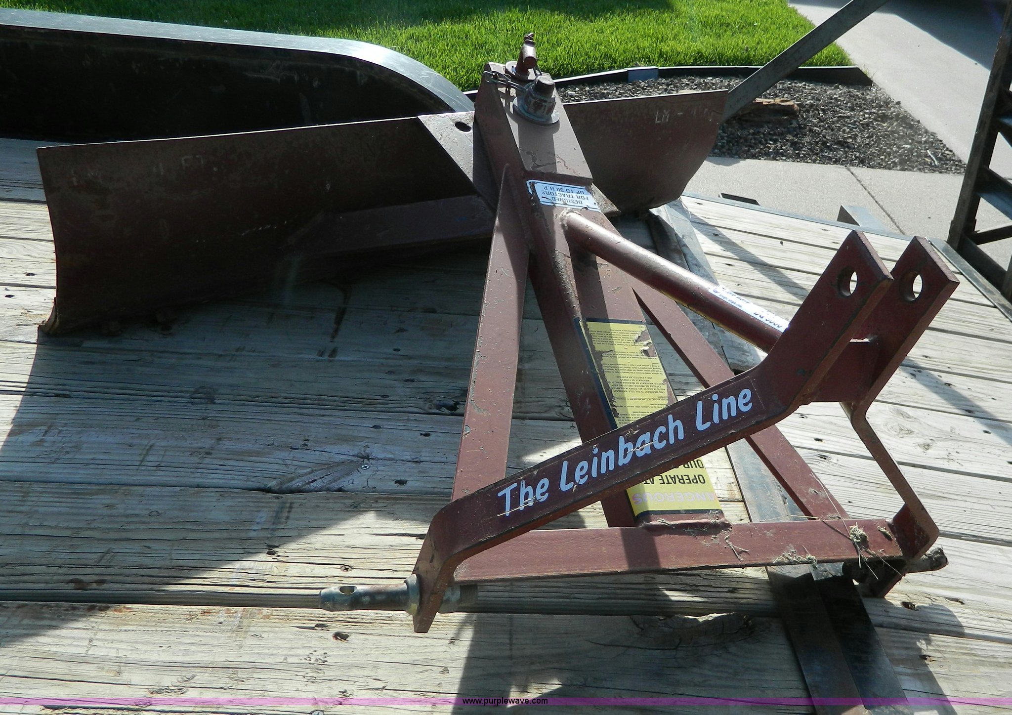 Leinbach blade in Hays, KS | Item BQ9860 sold | Purple Wave