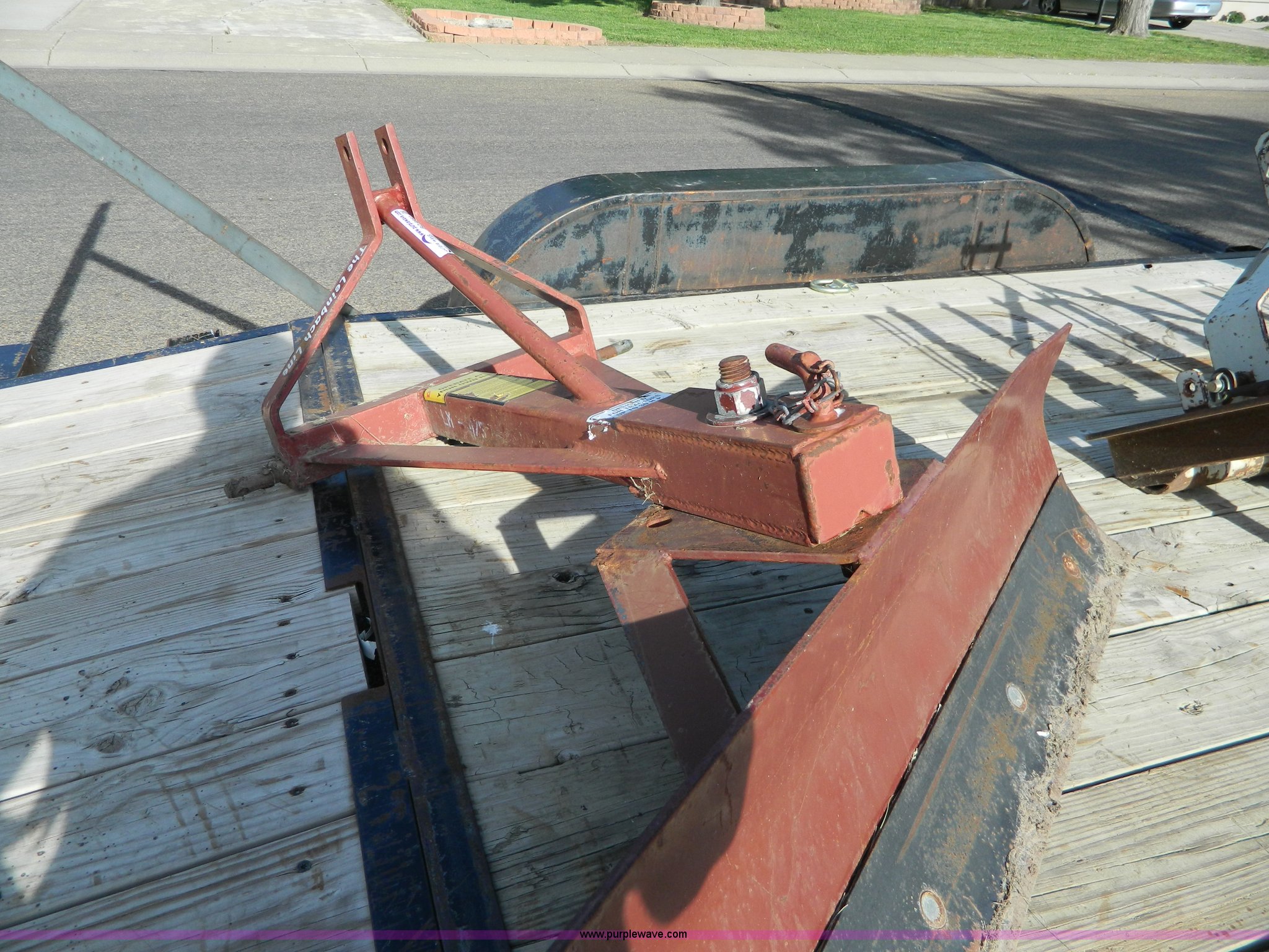 Leinbach blade in Hays, KS | Item BQ9860 sold | Purple Wave
