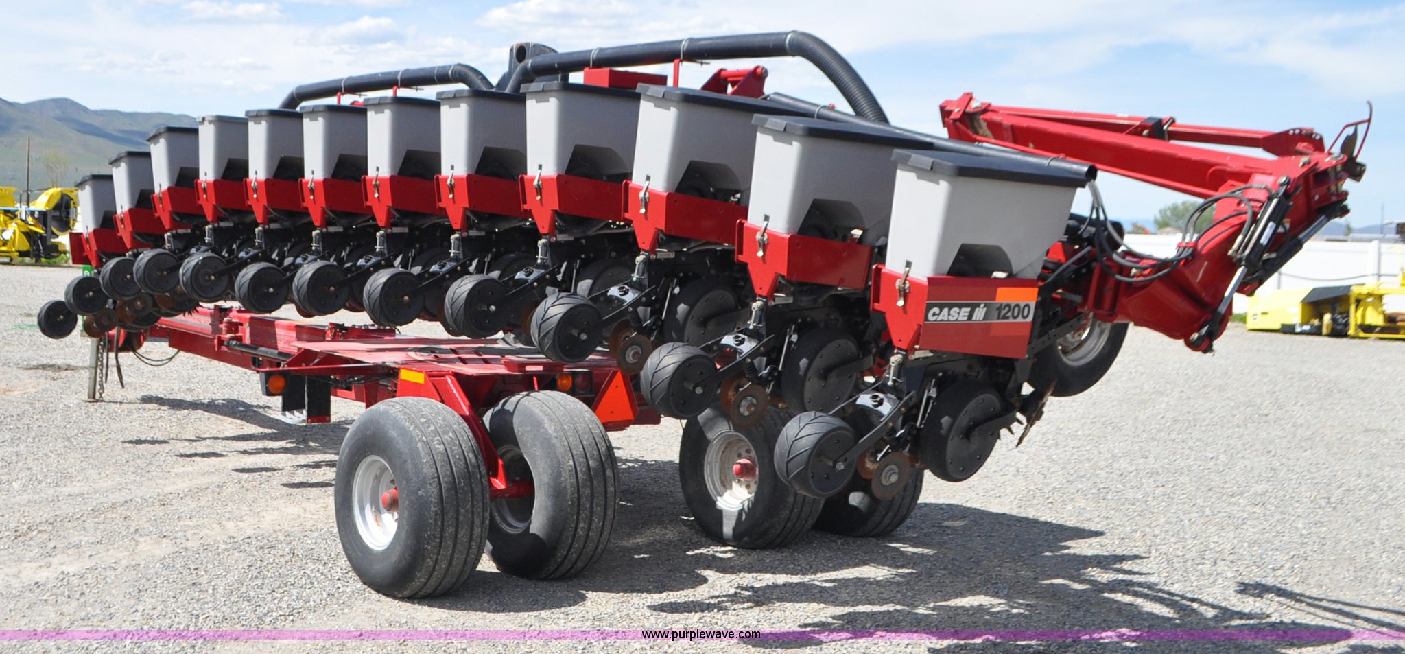 Case IH 1200 planter in Nephi, UT | Item G7371 sold | Purple Wave