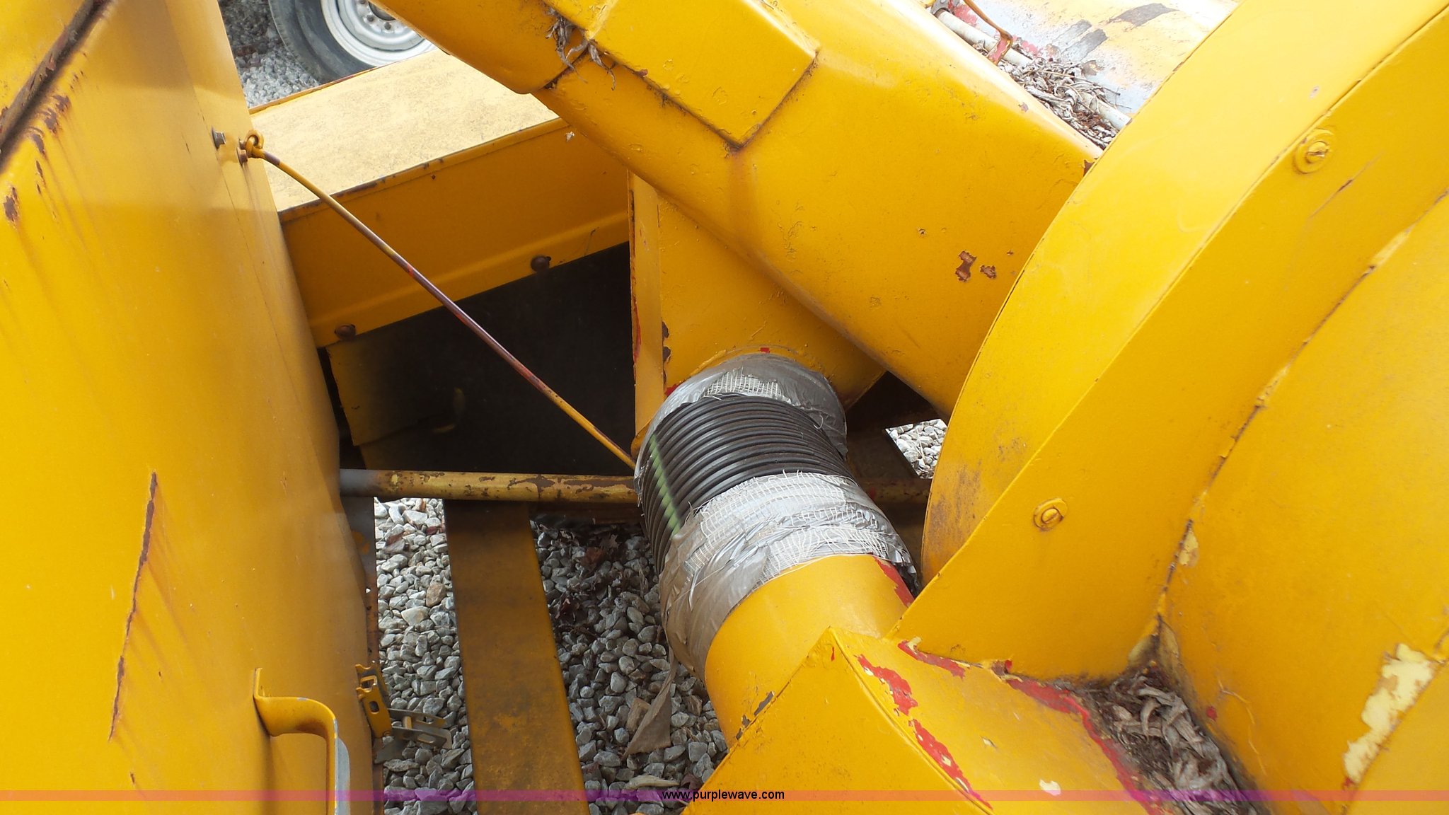 FMC B16T318 wood chipper in Blue Springs, MO | Item K4607 sold | Purple ...