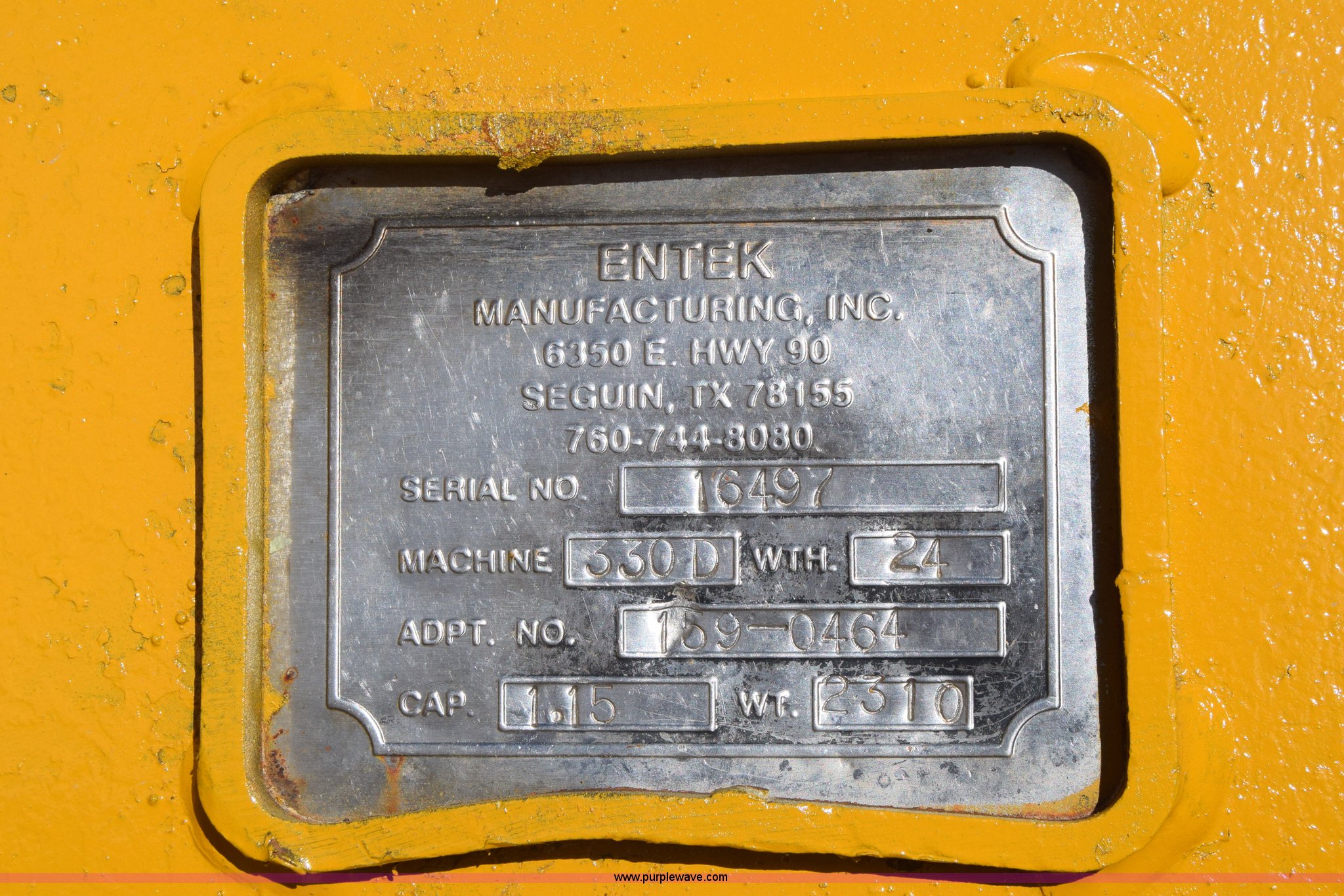 Entek excavator bucket in Lyons, KS | Item K6600 sold | Purple Wave