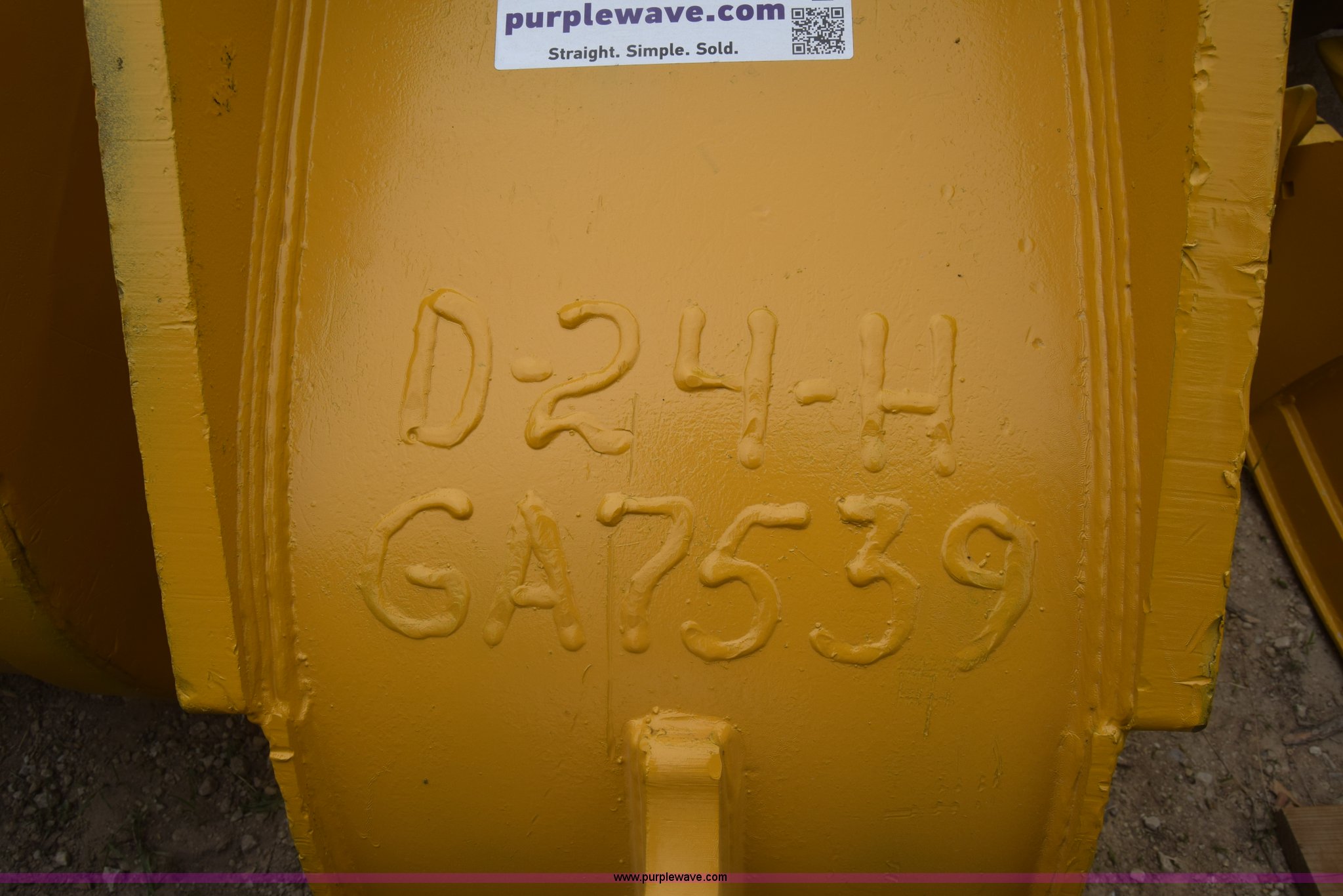 Entek excavator bucket in Lyons, KS | Item K6600 sold | Purple Wave