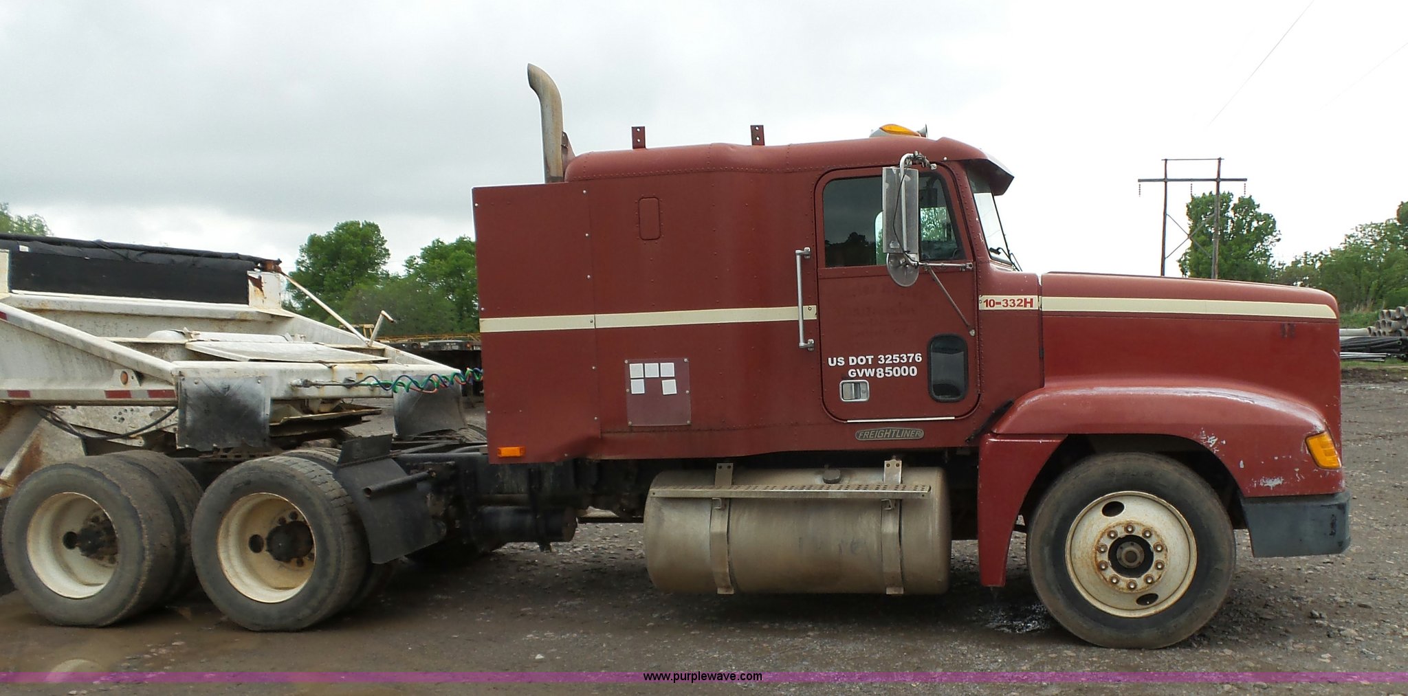 1995 Freightliner FLD semi truck in Muskogee, OK | Item K7223 sold ...