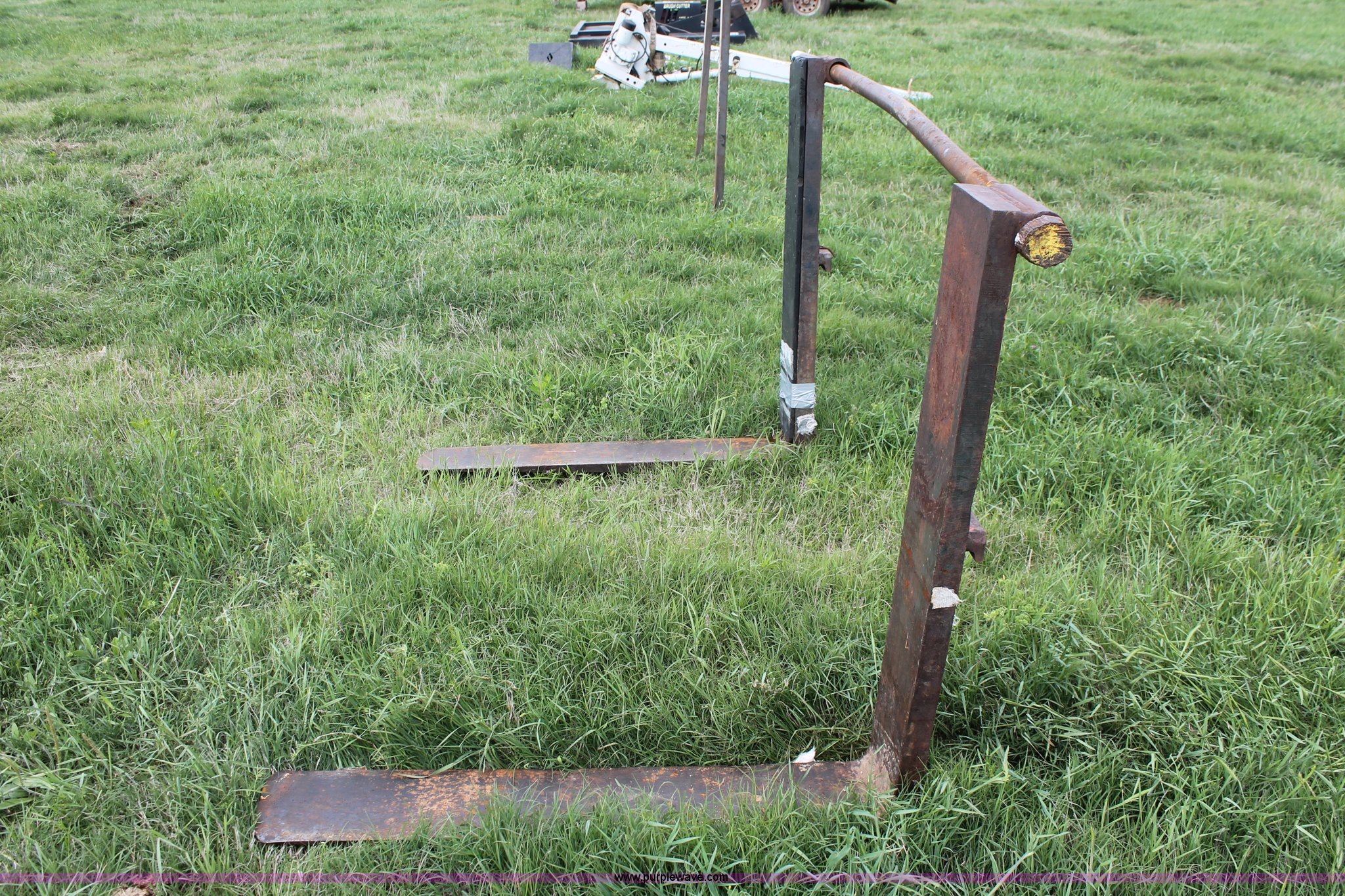 Loader forklift fork set in Bray, OK | Item K8891 sold | Purple Wave