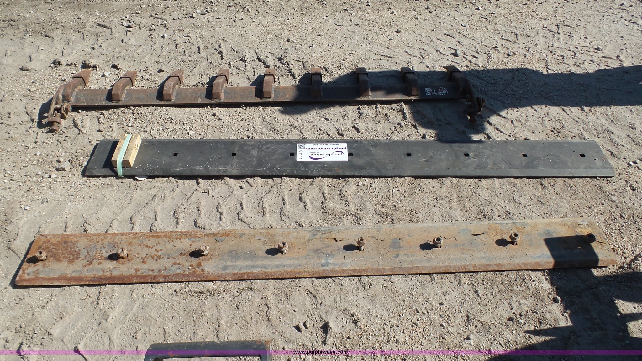 (3) cutting edges in Plainville, KS | Item K4144 sold | Purple Wave