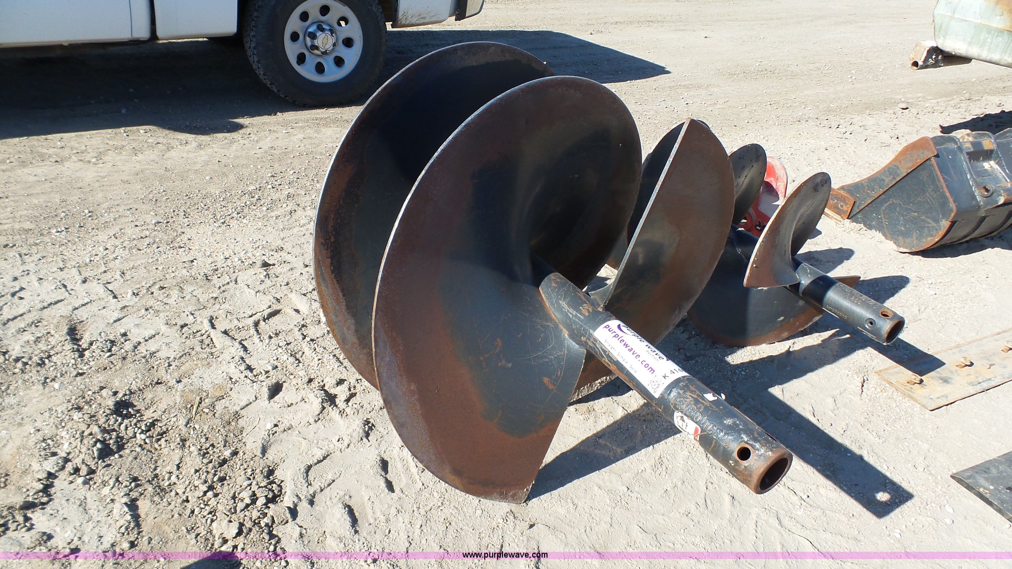 Bobcat 36" auger in Plainville, KS | Item K4146 sold | Purple Wave