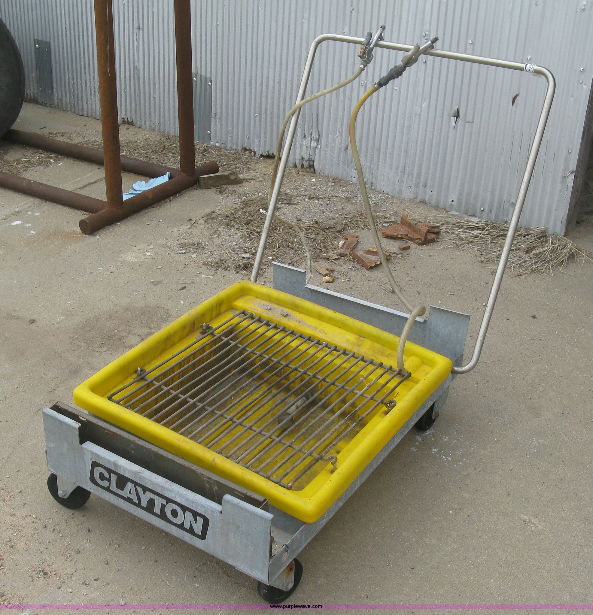 Clayton brake washer in McPherson, KS | Item BF9878 sold | Purple Wave