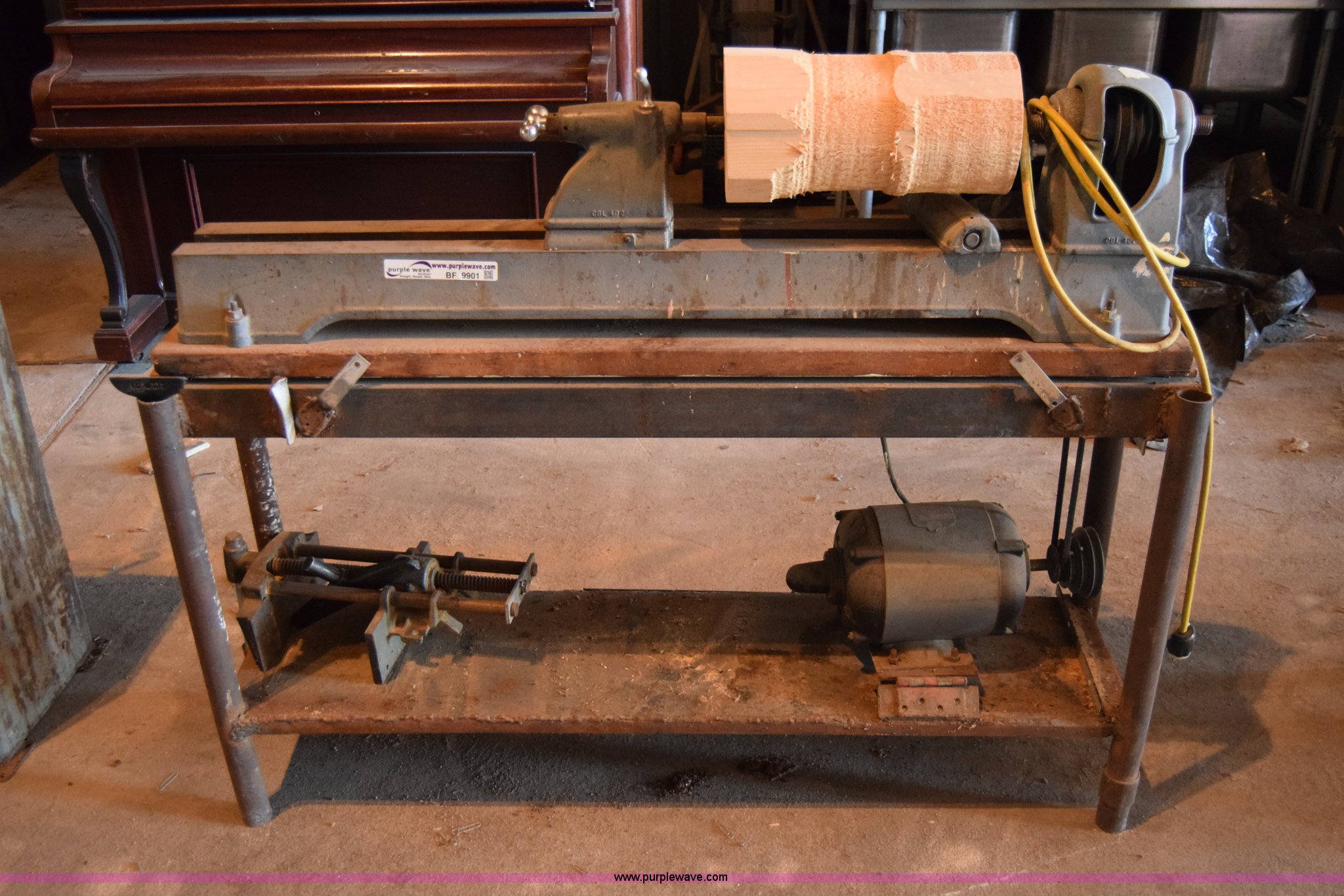 Delta lathe in Larned, KS | Item BF9901 sold | Purple Wave