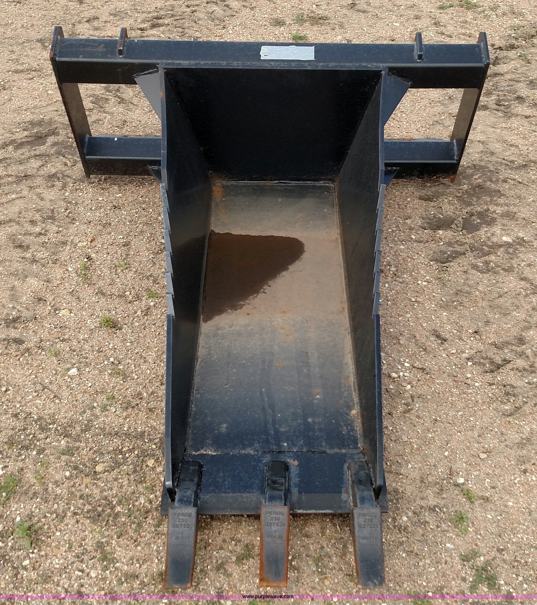 Extreme long bottom stump bucket in Newton, KS | Item F1362 sold ...