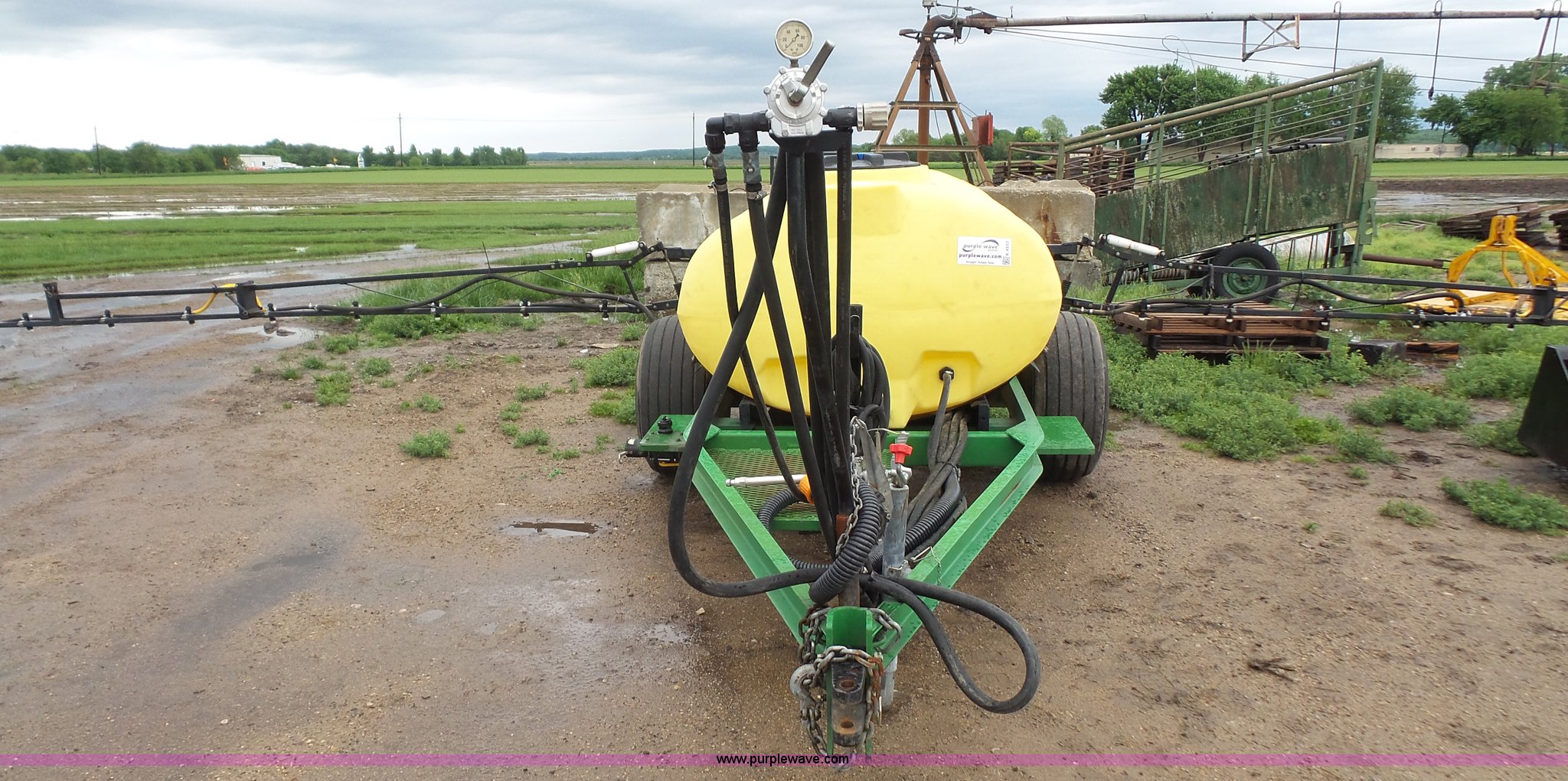 Schaben sprayer in Lawrence, KS | Item K4553 sold | Purple Wave