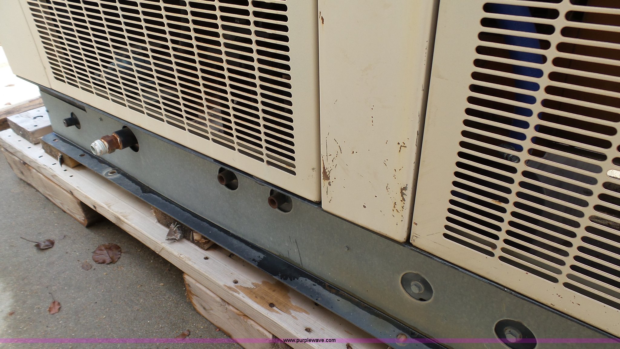 1995 Generac 95A00758-S generator in Topeka, KS | Item K4560 sold ...