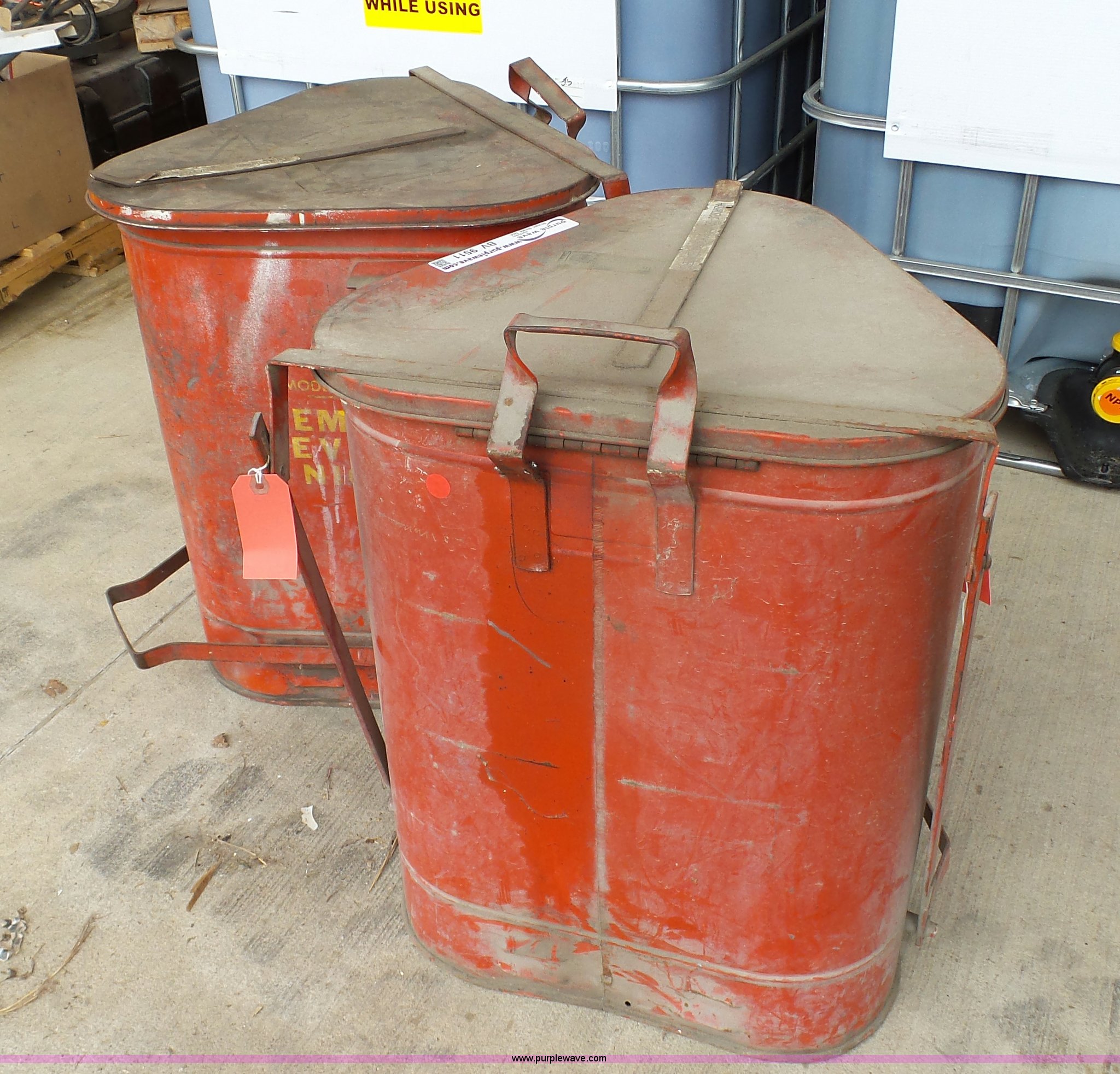 (2) combustible trash cans in Topeka, KS | Item BV9511 sold | Purple Wave