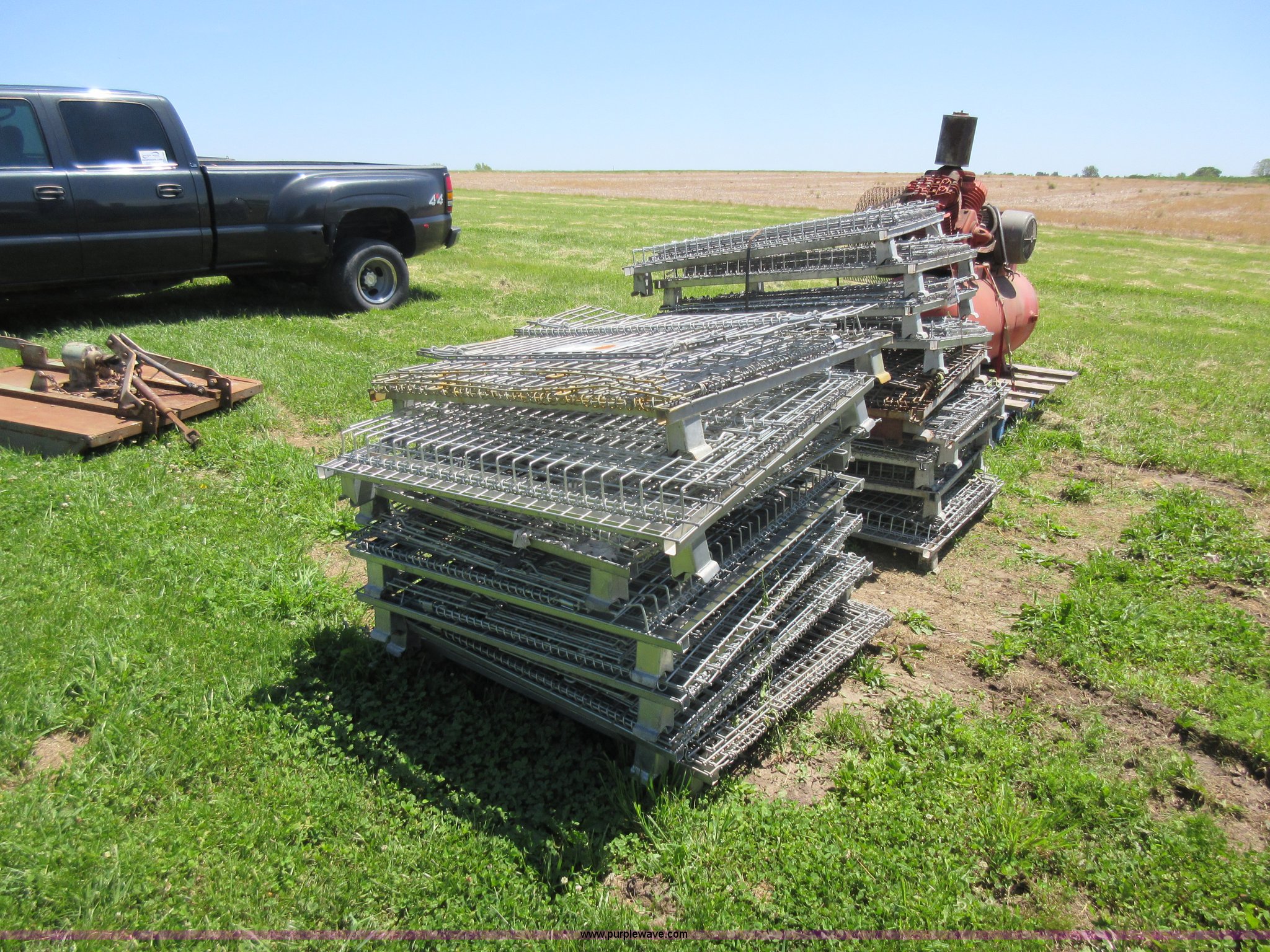 Steel wire crates in Leeton, MO | Item K7848 sold | Purple Wave