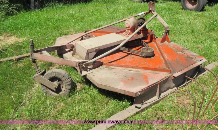 Sunmaster rotary mower in Oak Grove, MO | Item L2789 sold | Purple Wave