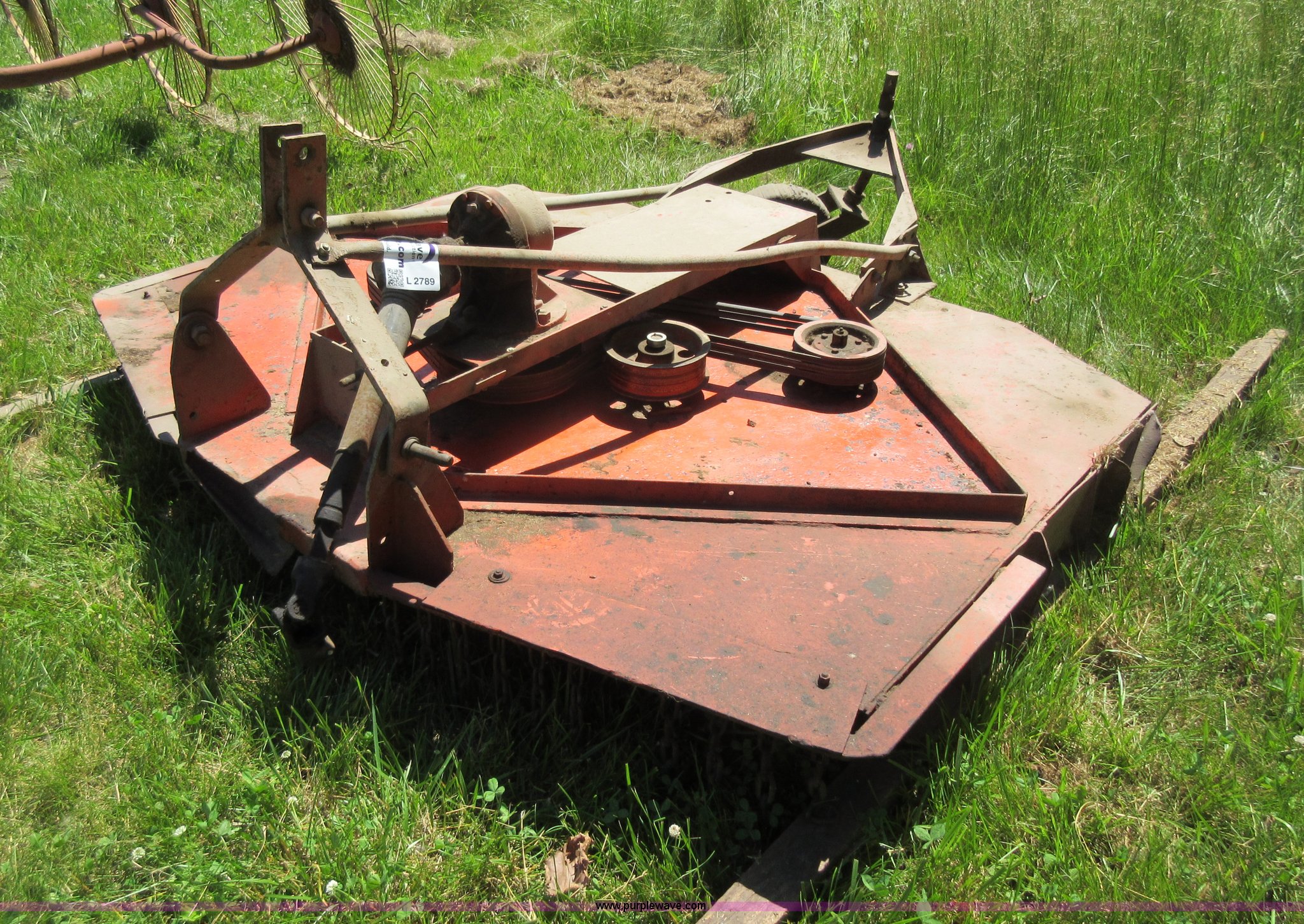 Sunmaster rotary mower in Oak Grove, MO | Item L2789 sold | Purple Wave