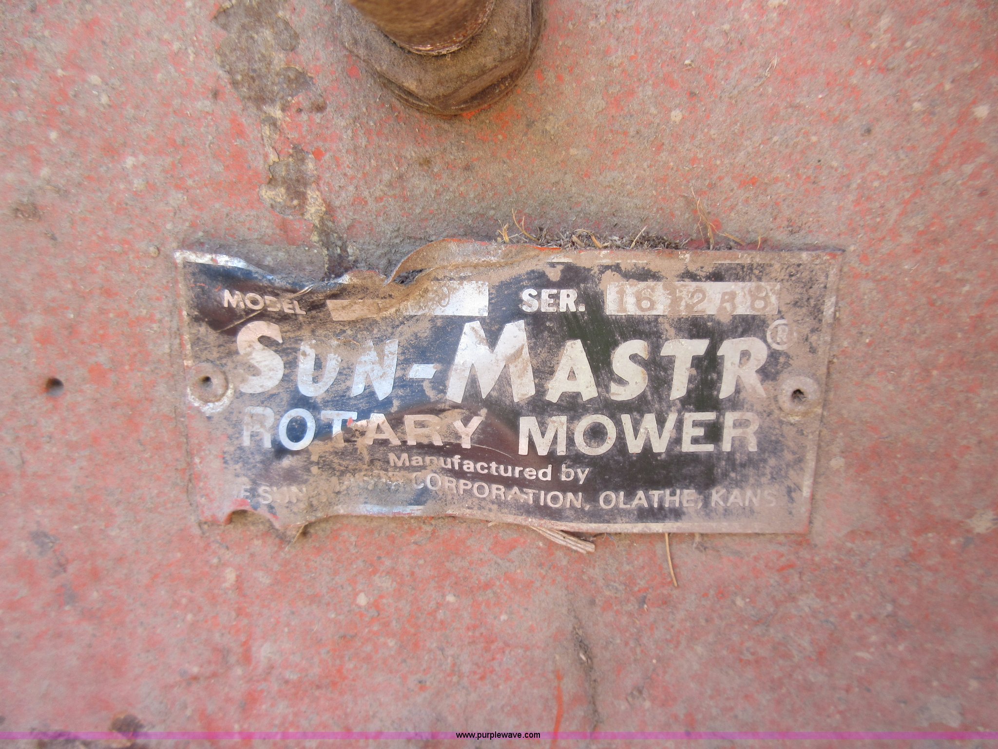 Sunmaster rotary mower in Oak Grove, MO | Item L2789 sold | Purple Wave