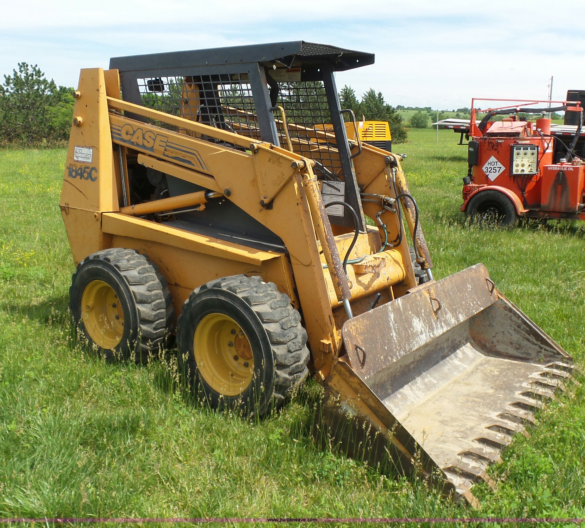 1999 Case 1845C skid steer in Lebo, KS | Item BR9327 sold | Purple Wave