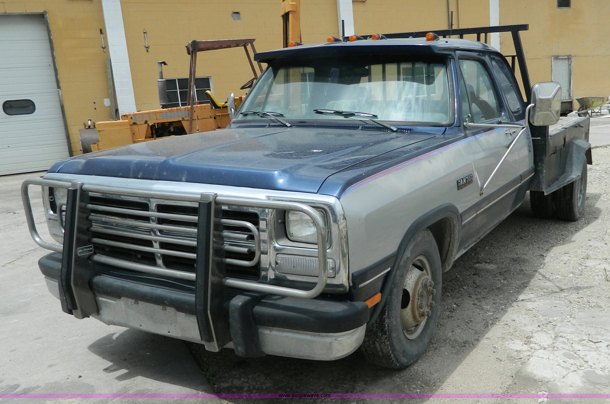 1993 Dodge Ram D350 Ext. Cab flatbed pickup truck in Phillipsburg, KS ...