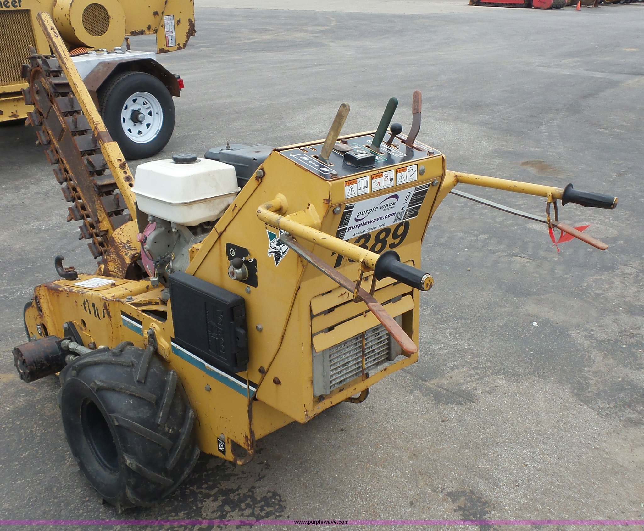 Vermeer RT100 trencher in Chesterfield, MO | Item K1422 sold | Purple Wave