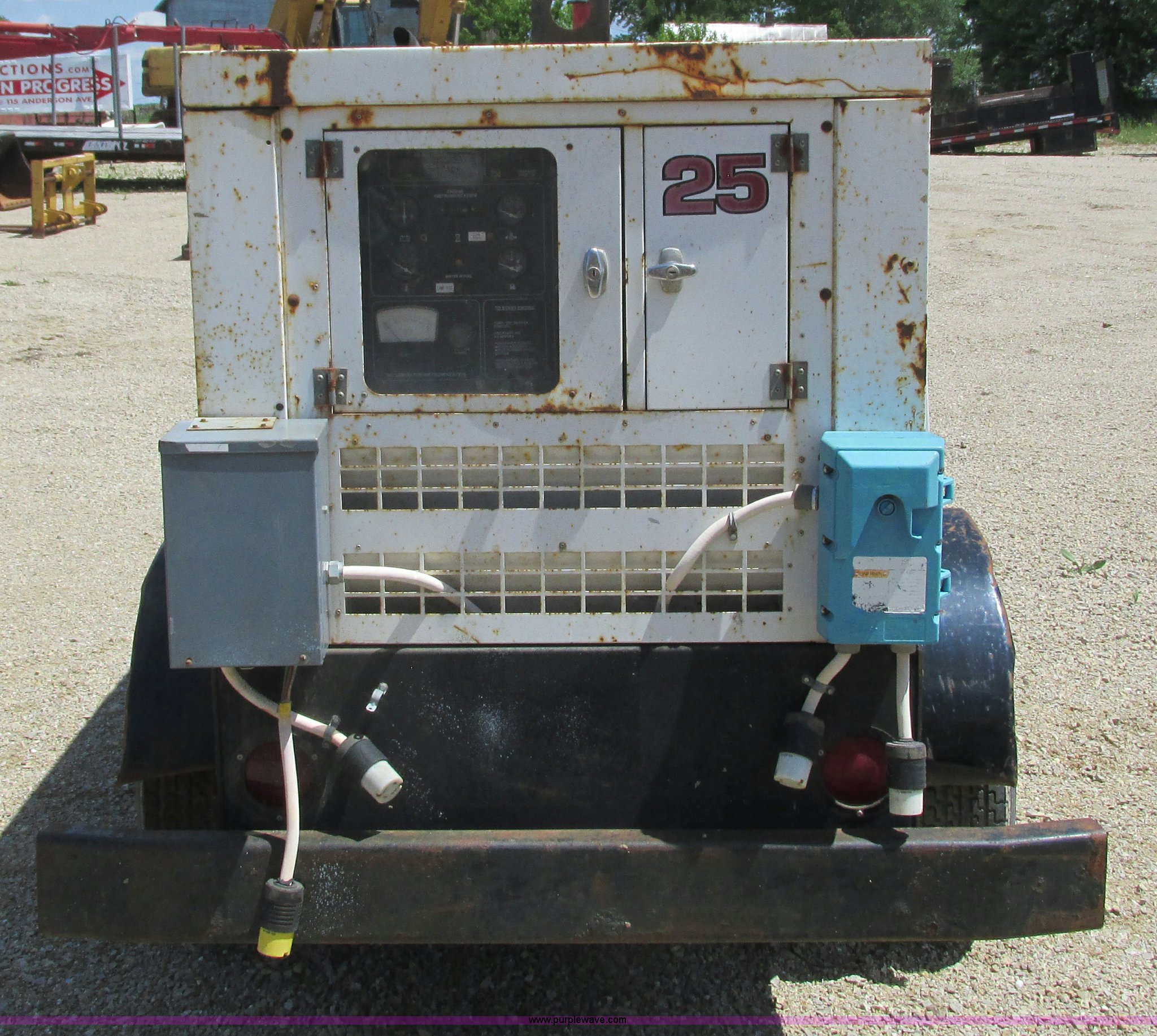 Pow'r Gard generator in Plainview, MN | Item K4730 sold | Purple Wave