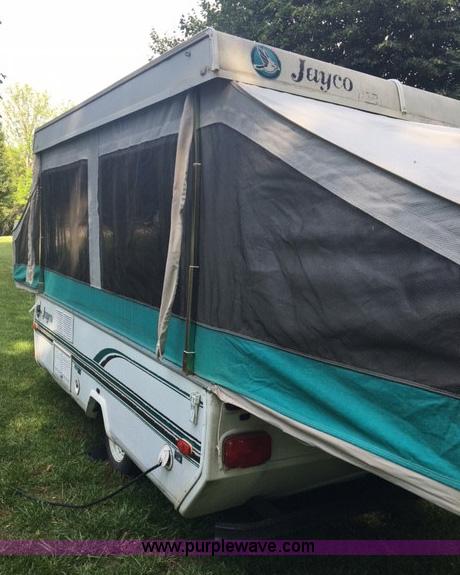 1993 Jayco 1006 camper in Wamego, KS | Item F1458 sold | Purple Wave