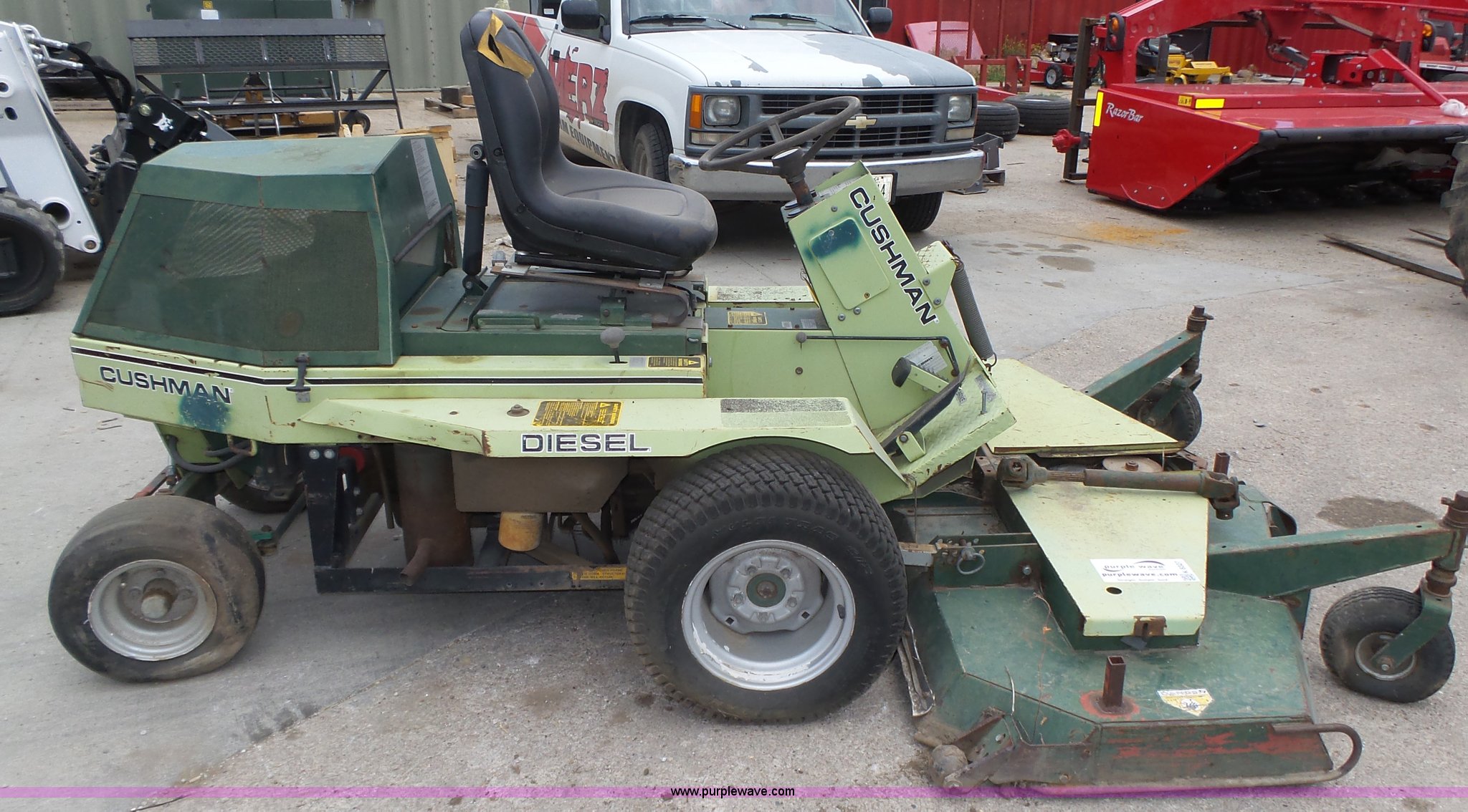 Cushman ZTR lawn mower in Falls City, NE | Item K8327 sold | Purple Wave