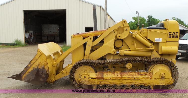 1964 Caterpillar 955H track loader in Tecumseh, KS | Item K4062 sold | Purple Wave