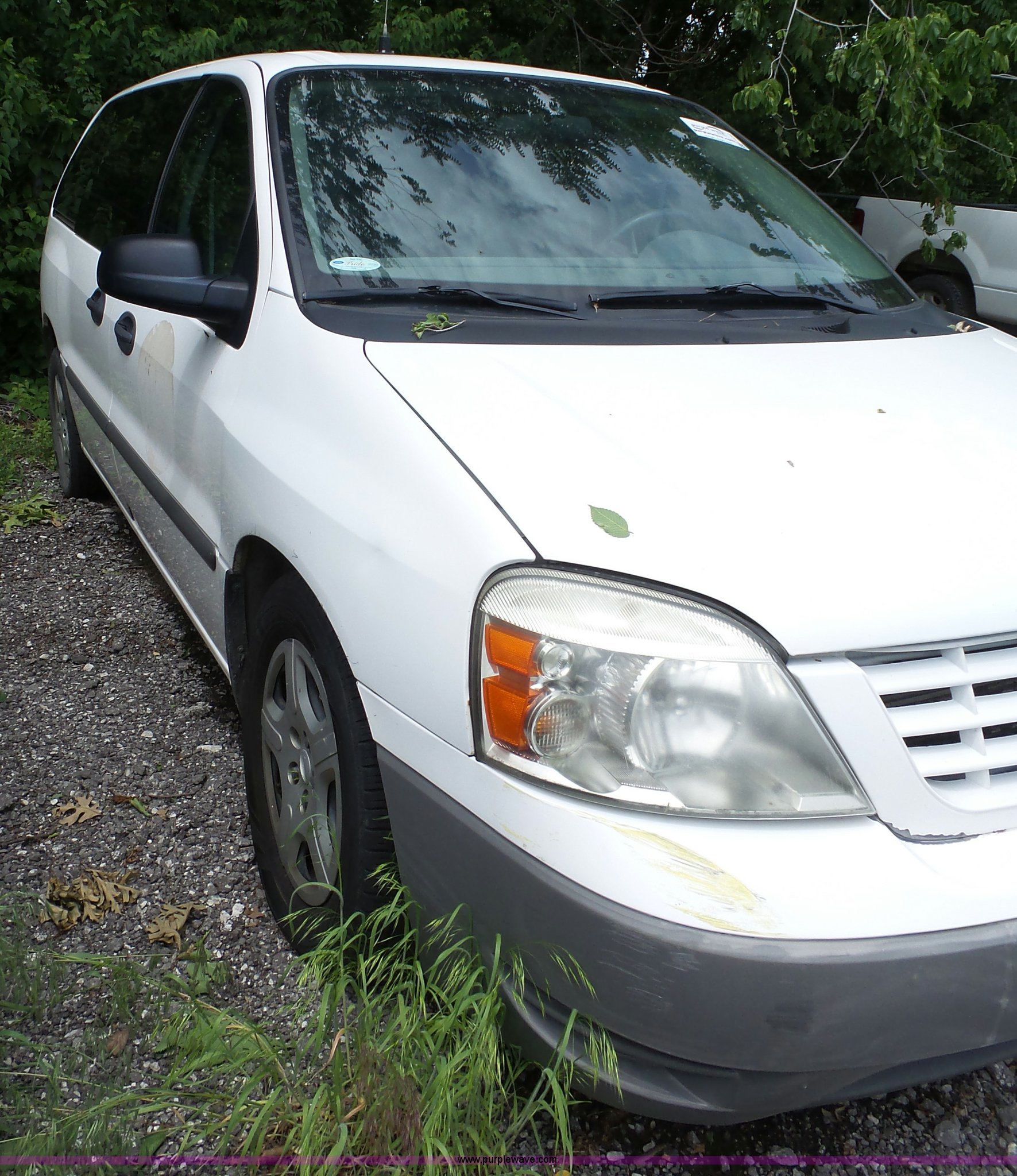 2006 Ford Freestar van in Kansas City, KS | Item J4092 sold | Purple Wave