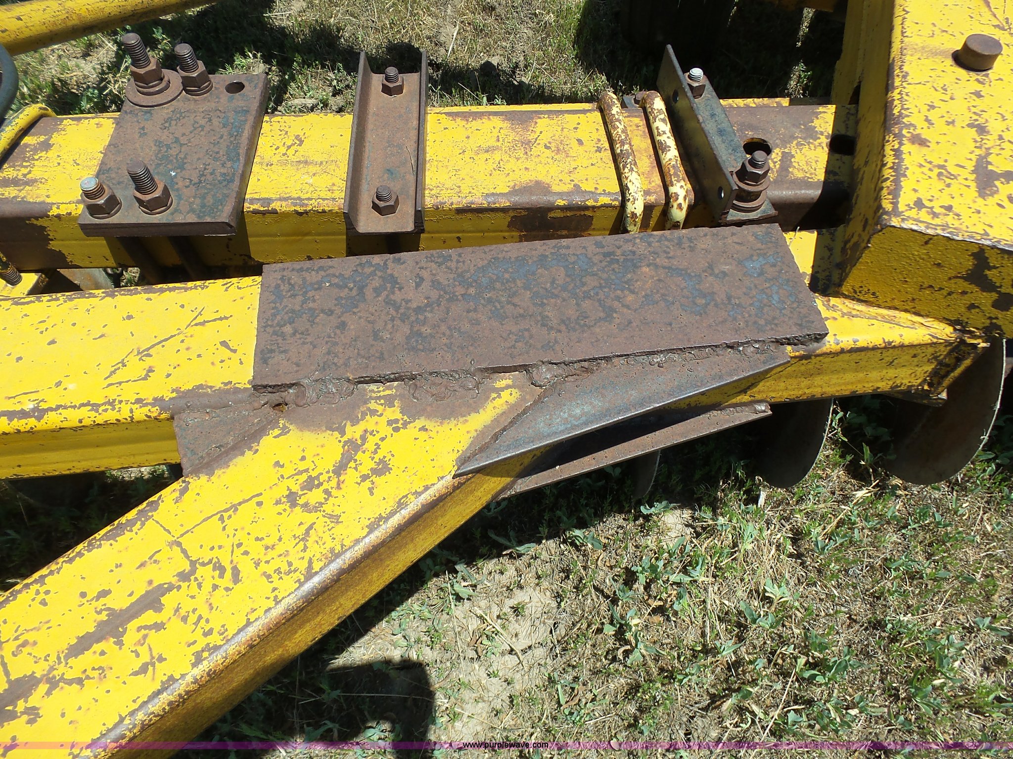 Schaffer tandem disk in Sublette, KS | Item J6076 sold | Purple Wave