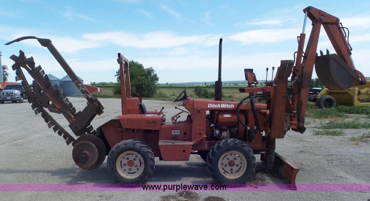 Ditch Witch R40 trencher in Maryville, MO | Item L5253 sold | Purple Wave