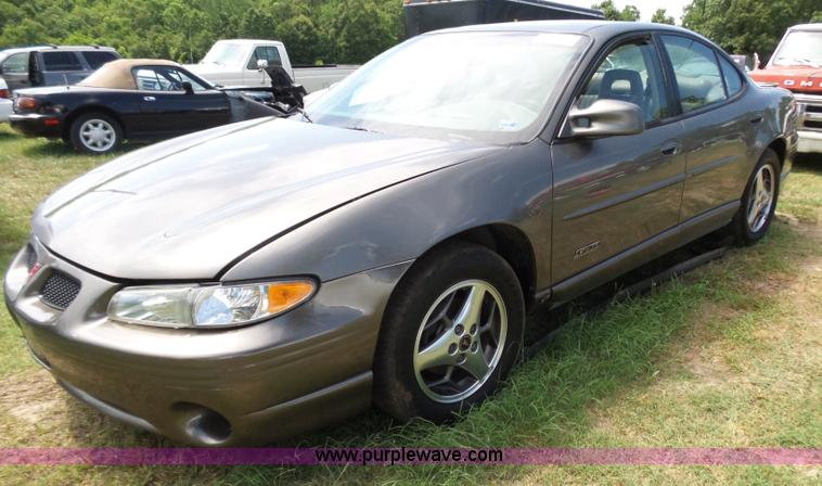 2001 Pontiac Grand Prix GTP in Richland, MO | Item K1220 sold | Purple Wave