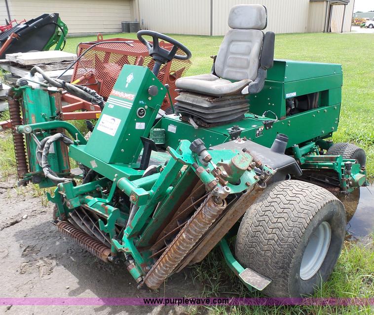 Ransomes 250 fairway mower in Iola, KS | Item K5427 sold | Purple Wave