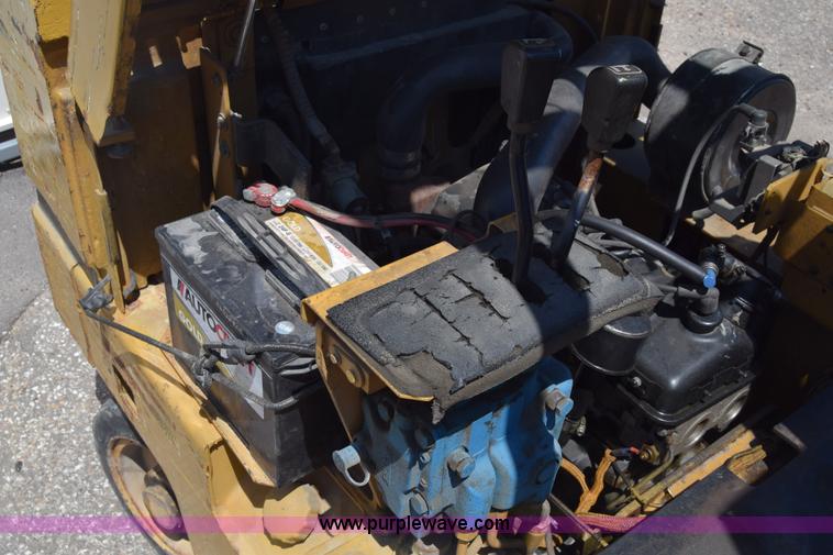 1990 Caterpillar T50D forklift in Mulvane, KS | Item K7275 sold ...