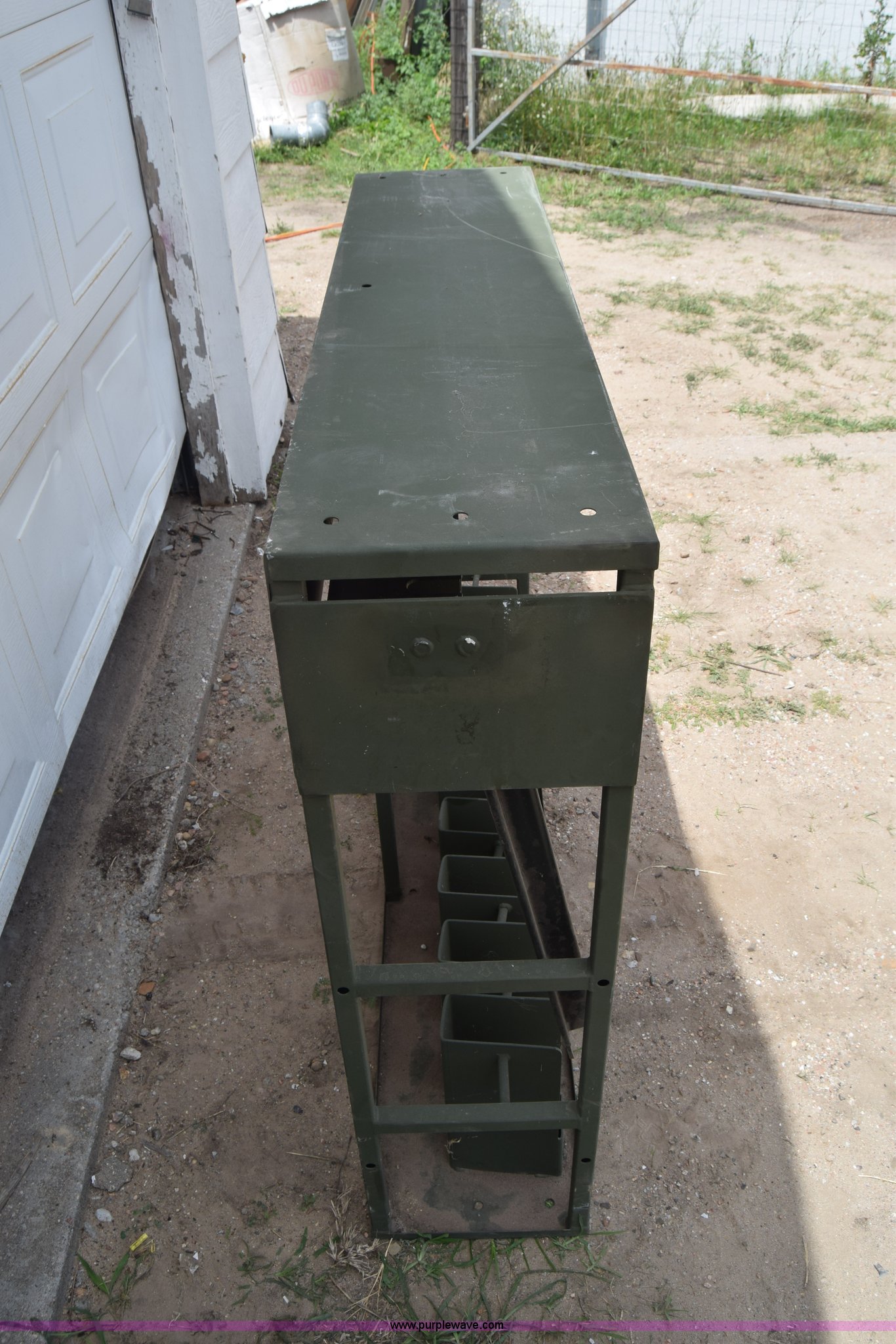 Military gun rack in Hutchinson, KS | Item CB9252 sold | Purple Wave