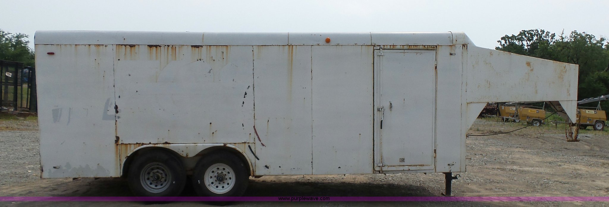 2000 WW enclosed cargo trailer in Eufaula, OK | Item K7108 sold ...