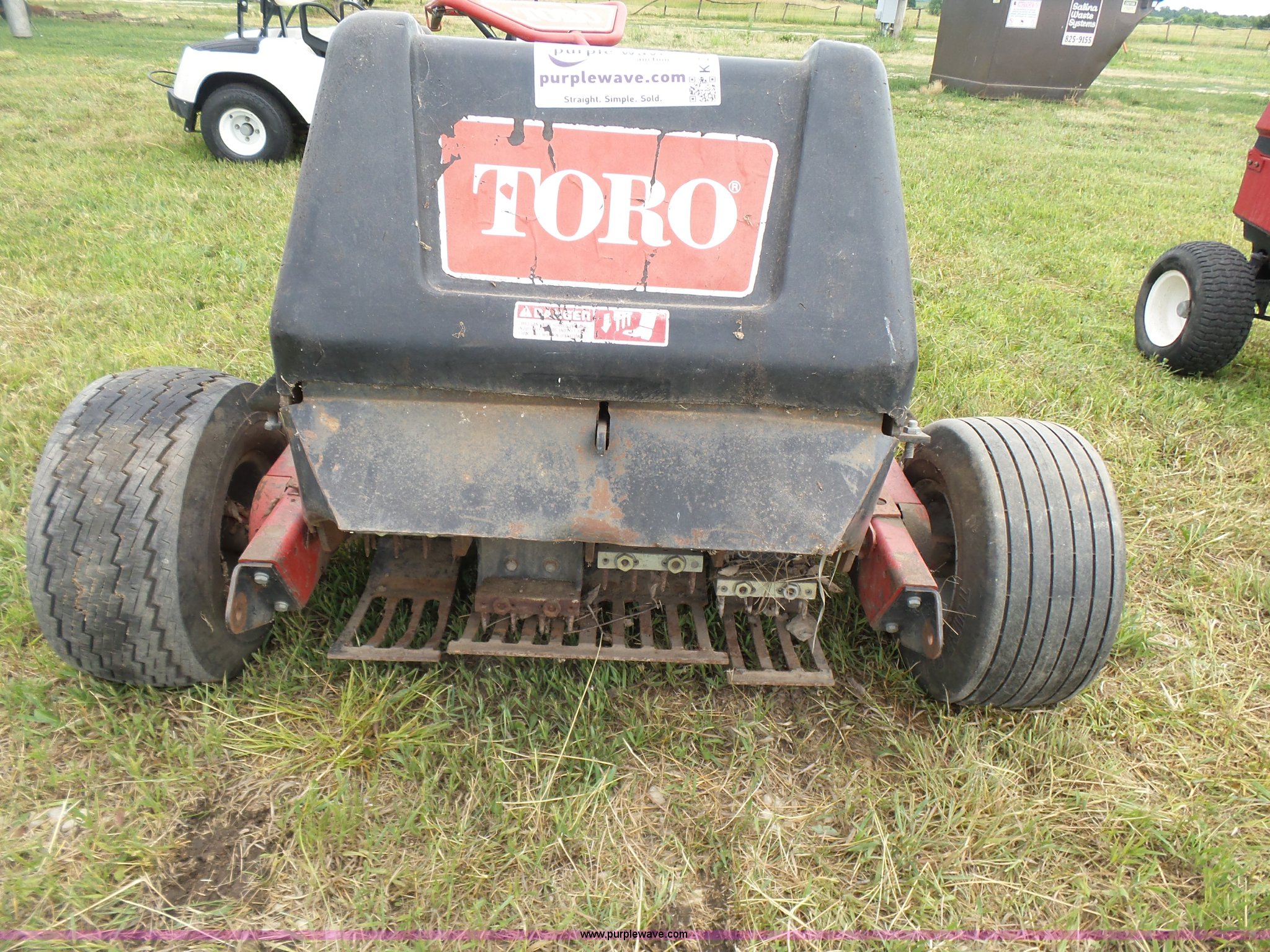 Toro Greens CG729 aerator in Abilene, KS | Item K3207 sold | Purple Wave