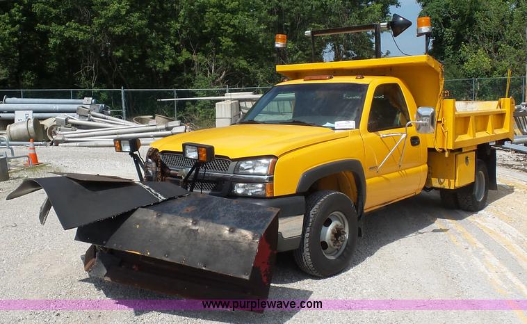 2003 Chevrolet Silverado 3500 dump bed pickup truck in Ballwin, MO ...
