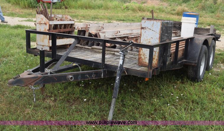 2007 Tex-Mex flatbed trailer and concrete forms in McPherson, KS | Item ...
