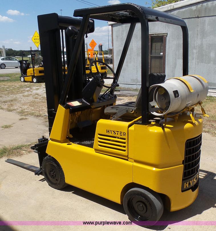 1986 Hyster S40 forklift in Irving, TX | Item L1575 sold | Purple Wave