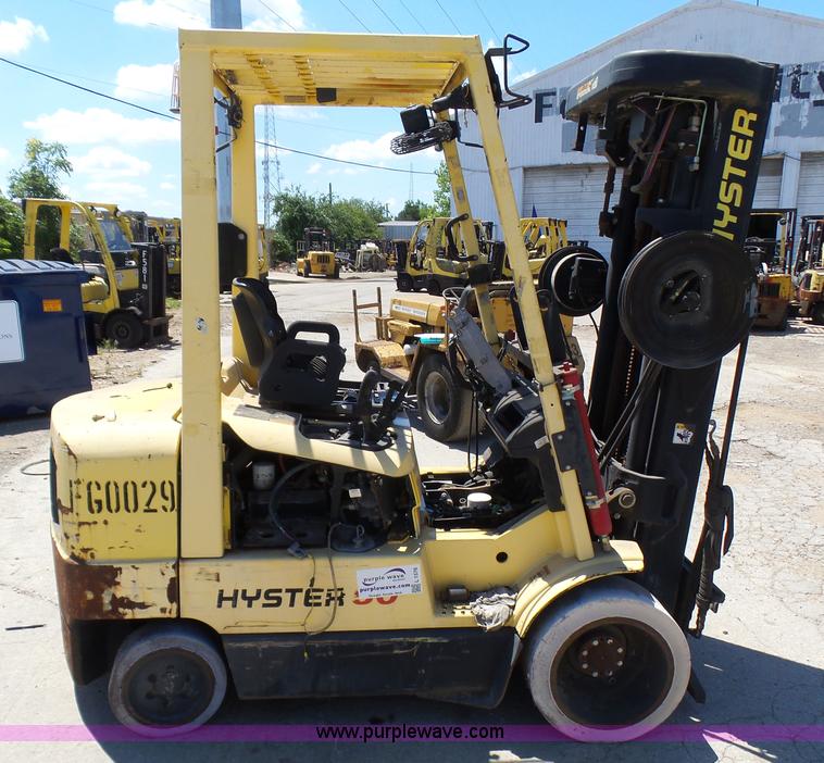 2003 Hyster S50 forklift in Irving, TX | Item L1576 sold | Purple Wave