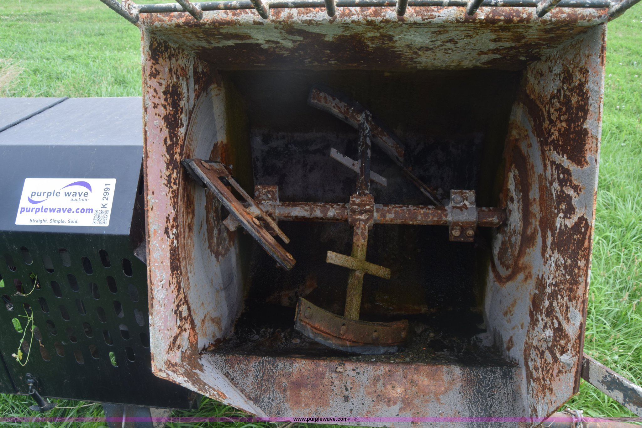 MBW cement mixer in Buhler, KS | Item K2991 sold | Purple Wave